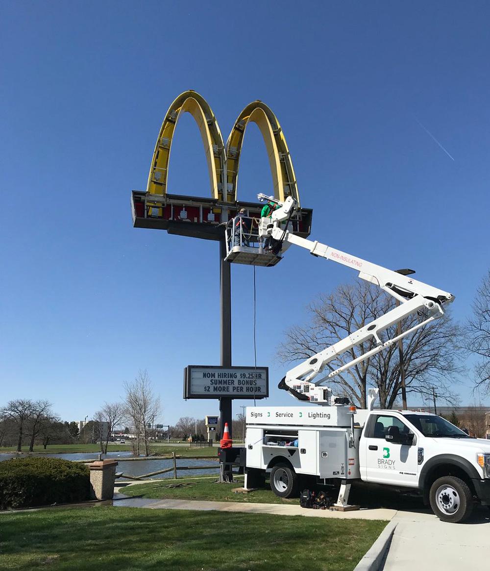 Sign & Lighting Maintenance
